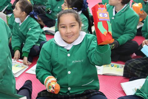 2do Grado De Primaria Visita De Autora De Plan Lector Chimoc Recicla Y Hace Cosas Jocosas