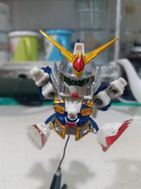 Lunlun Gunsta