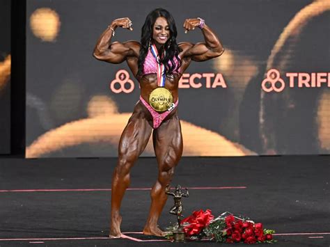 Who Is Andrea Shaw Everything We Know About The 2022 Ms Olympia Title