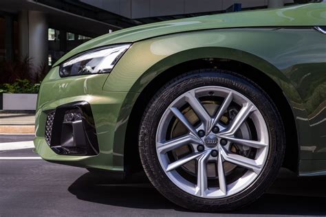 Audi A5 pega carona A4 e também chega como linha 2021