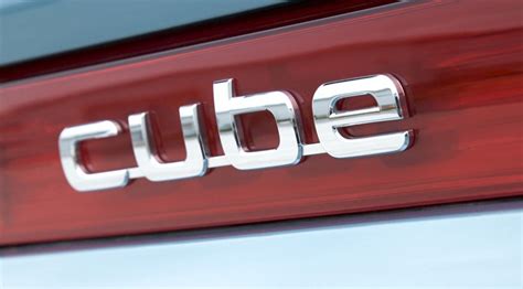 Nissan Cube 16 Kaizen 2010 Review