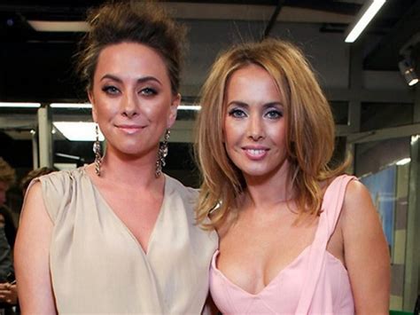 Наталья Фриске готовится исполнить роль сестры Жанны демонстрируя голую пятую точку Topnews Ru