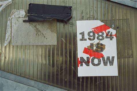 Livro sobre repressão 1984 de George Orwell lidera lista dos mais