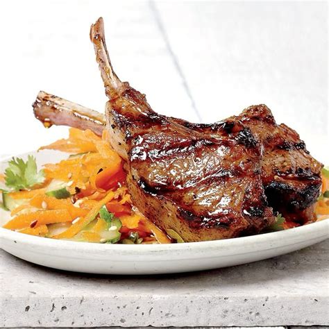 Recette De Côtelettes Dagneau Grillées Et Salade De Carottes Coup De