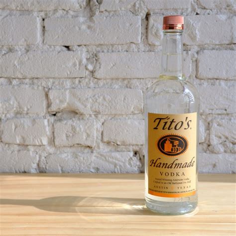 Titos Handmade Vodka 1l