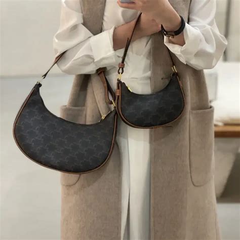 Celine Shoulder Bag 셀린느아바백셀린느아바백아바백셀린가방셀린숄더백 On Bunjang With Safe