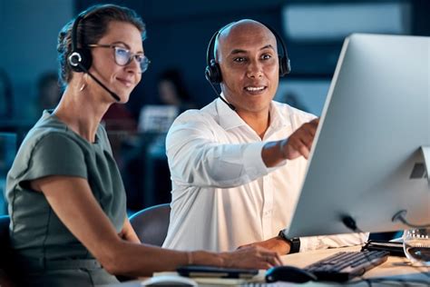 Premium Photo Crm Training Consulting Or Manager On Computer For