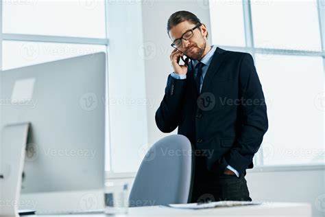 The Man In A Suit With Glasses Self Confidence Work Executive 22004145