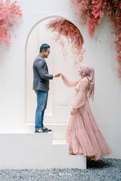 Prewedding Casual Hijab Indoor Pre Wedding Photoshoot Outdoor Pre