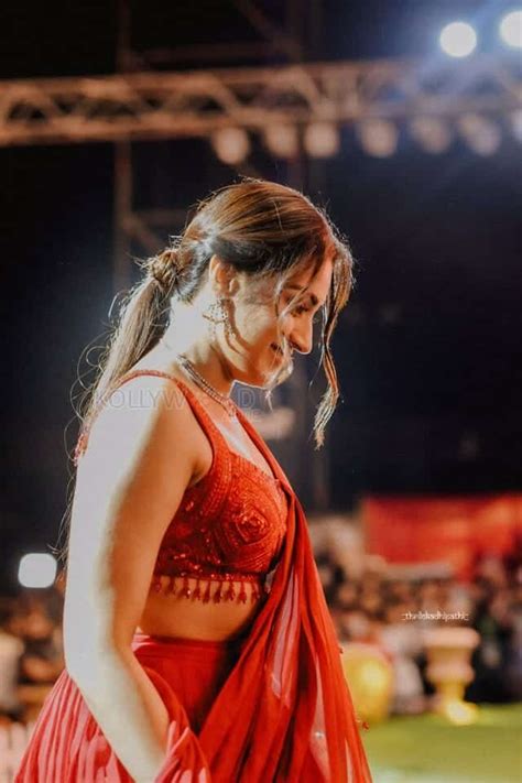 Ravishing In Red Trisha Krishnan Pictures Kollywood Zone
