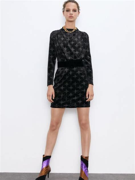 Zara оксамитова сукня — ціна 329 грн у каталозі Короткі сукні Купити жіночі речі за доступною