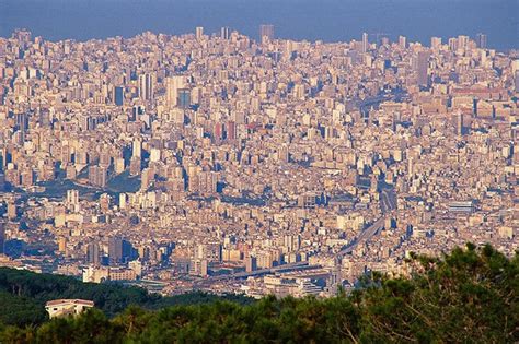 かつて「中東のパリ」と讃えられた レバノンの美しき首都ベイルート 今日の絶景