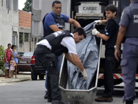 G1 Servidor público é morto a tiros dentro de casa na Serra no ES