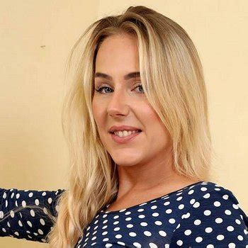 Aston Wilde Babe Page Watch This Pornstar On Freeones