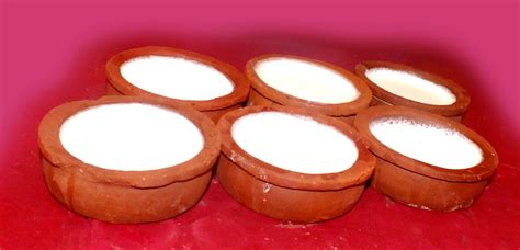 එලකිරි මී කිරි