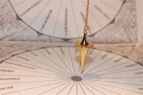 Pendulum Readings How To Use A Pendulum The Psychic Power Network