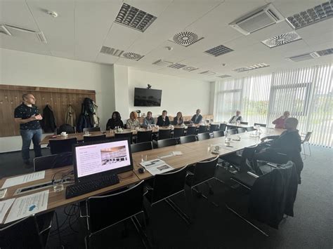 Správa železnic on Twitter RT jirisvoboda cz Mezinárodní spolupráce