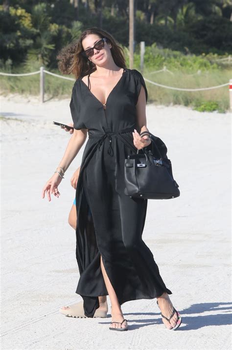 Aida Yespica Out At A Beach In Miami 01042023 Hawtcelebs