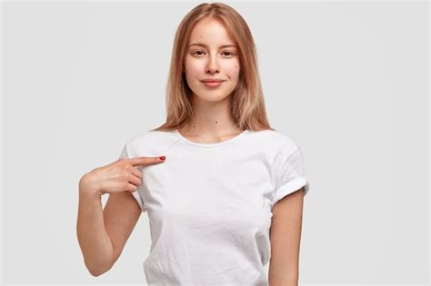 Фотографии на тему Футболка — скачивайте бесплатные изображения