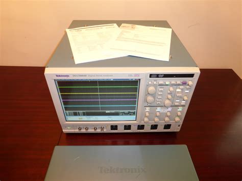 Tektronix Dsa70604b 6 Ghz 4 Ch 25 Gss Oscilloscope Serial Analyzer Tektronix Dsa70604b 6 Ghz 4 Ch 25 Gss Oscilloscope Serial Analyzer