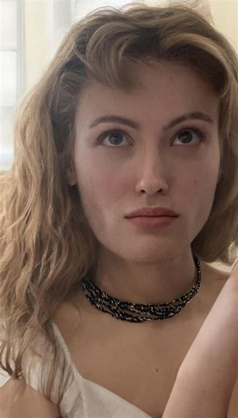 Do I Look Like Anybody Rdoppleganger