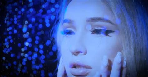 Single Review Kim Petras Coconuts