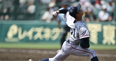 甲子園で「魔球みたいになっている」京都国際・西村一毅が操る、低反発バットに“効く”球種とは「フルスイングさせない」秘密を読み解く 高校