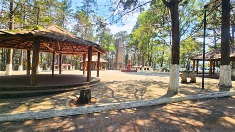 Parque Nacional Cerro El Baúl destino al aire libre con resbaladero