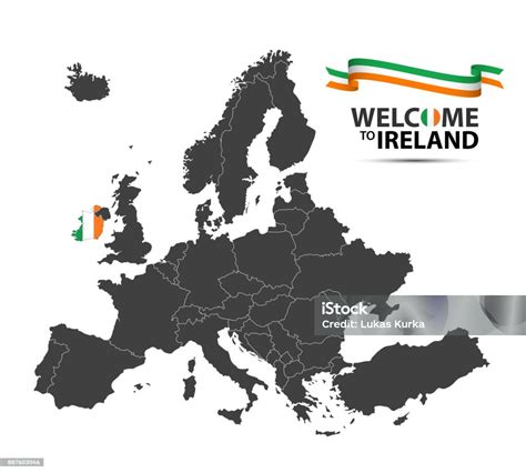 벡터 일러스트 레이 션의 아일랜드 플래그 및 아일랜드 리본 흰색 배경에 고립 된 모양에서 아일랜드의 국가와 유럽의 지도 0명에