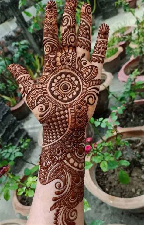 Stunning Circle Mehndi Designs For Every Bride Herzindagi