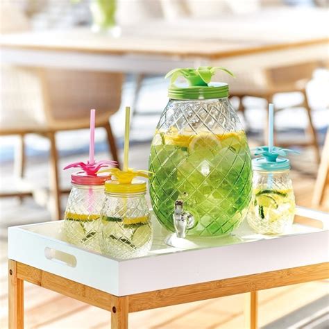 литров буркан с канелка за домашна лимонада с форма на голям ананас