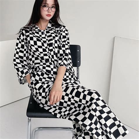어나더원 체크 체커 보드 잠옷 세트 파자마 편안한 여행 발코니 실내복 위시버킷