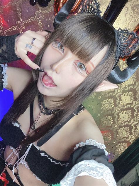 サキュバスランド（サキュバスコンセプトアミューズメントバー） On Twitter サキュバスランド17時30分よりオープンいたします！😍