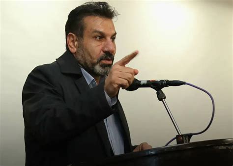 مومنی قرار شد پورموسوی در مس بماند ورزش سه