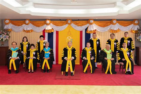 พิธีพระราชทานปริญญาบัตร สถาบันบัณฑิตพัฒนบริหารศาสตร์ครั้งที่ 43