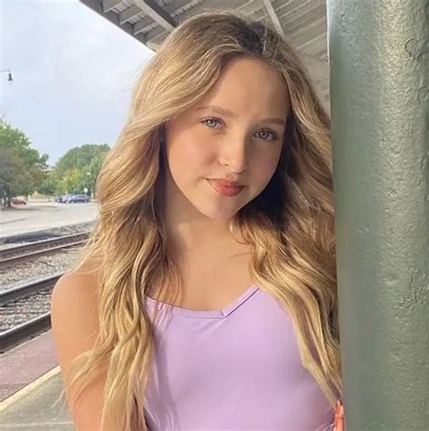 Lilliana Ketchman Dancer Net Worth Brother Height Age And More