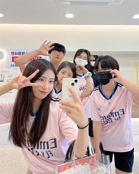 전문상담교사 홍쌤 오늘 나의 감정은 무슨 색일까 위캔두잇 선생님들과의 저번 모임에서 색에 대한 아이디어를 얻었어요ㅎㅎ 위캔두잇 쌤들 아이디어 짱짱😍 저는 아이들이