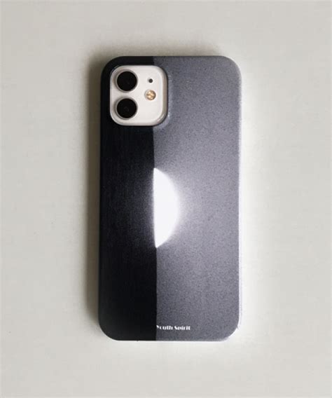 기억의 파동波動 시리즈 밤바다 거리에서 유광 하드 케이스 디지털 악세사리 아이폰15 갤럭시s24 에이블리