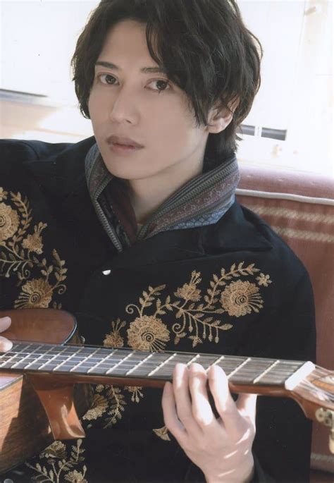 駿河屋 染谷俊之バストアップ写真集「faith」アザーカットブロマイドf（男性生写真）