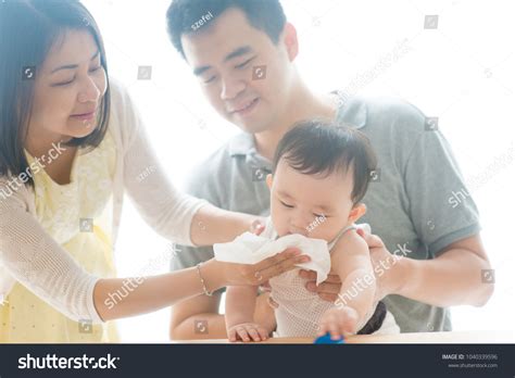 Mom Kid Tissue Images Stock Photos Vectors Shutterstock