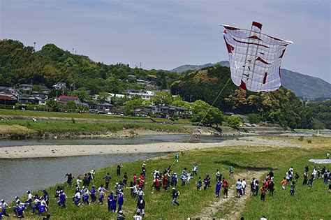 【いかざき大凧合戦 愛媛内子町】 400年以上愛される伝統行事、いざ開幕！ イマナニ