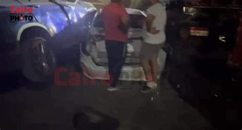 بعد نقل الضحايا وتجنيب السيارات رجال الشرطة يرفعون آثار حادث الدائري صور