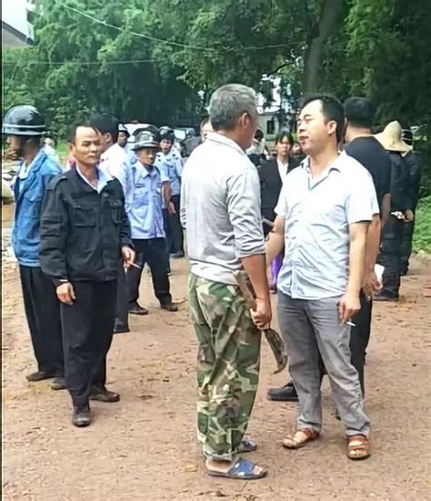 发生了什么？赣州一警察蛋蛋差点被捏碎