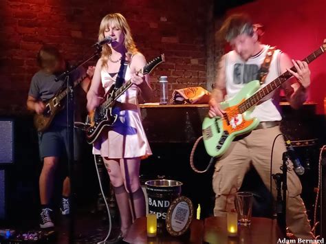 3 Reasons You Should See Molly Ringworm Live