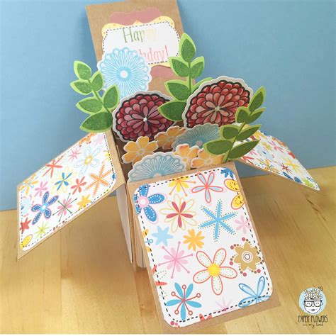 Cómo hacer una tarjeta pop up que quepa en un sobre Tutorial de la