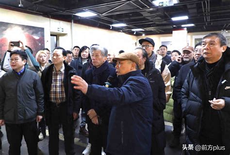 中国美协专家组指导陕西美术界备战第十四届全国美展创作国展作品
