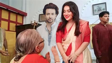 অবশেষে শাকিব খানের সাথে গোপনে বেরিয়ে ধরা খেলেন অপু বিশ্বাস Youtube
