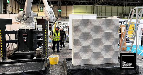 Firm Turning Algae Into Cement Challenges Industry Giants