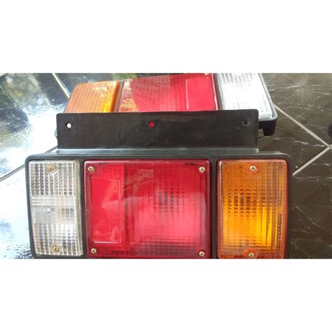 Jual Lampu Stop Belakang Isuzu Elf NKR Shopee Indonesia