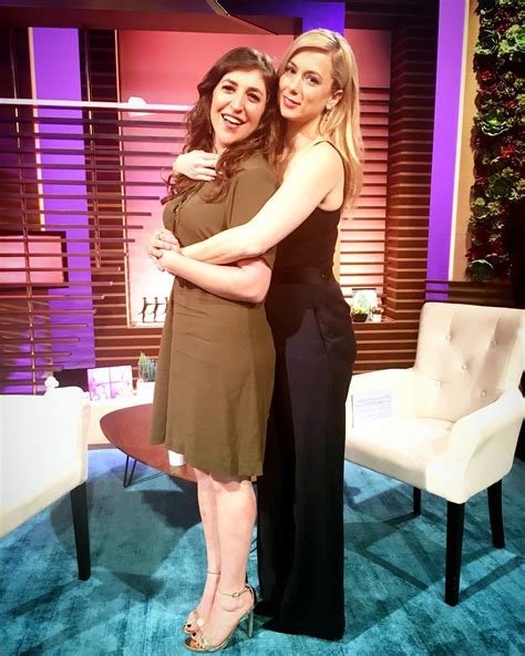 Mayim Bialiks Feet I Piedi Di Mayim Bialik Celebrities Feet 2023